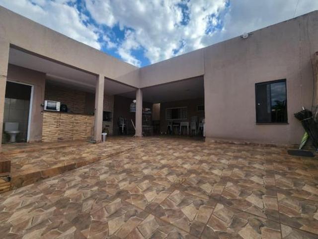 CASA FORA DE CONDOMÍNIO COM PISCINA! PRÓXIMA EPNB