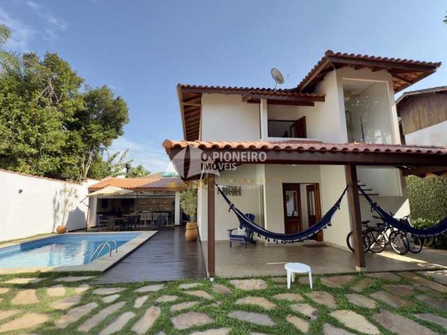 Casa fora de condomínio, disponível para venda, em Juquehy