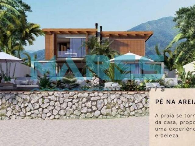 Casa frente ao Mar no Canto Mágico na praia da Baleia