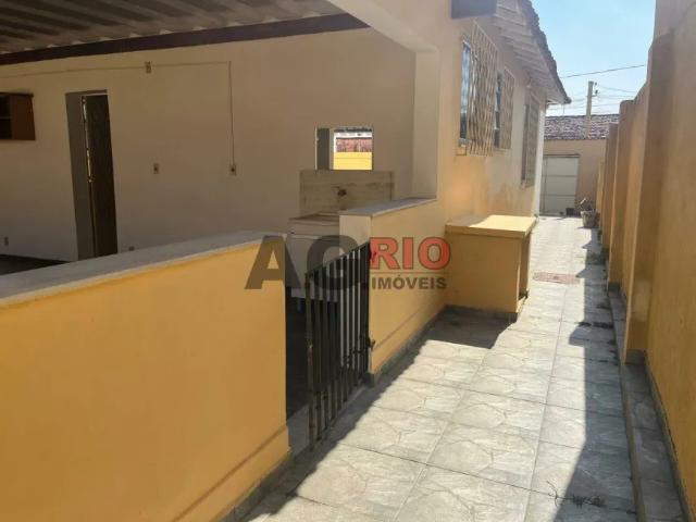 Casa frente de rua à venda com 3 quartos em sulacap