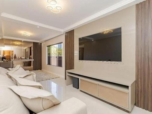 CASA FRENTE RUA COM PISCINA BAIRRO UBERABA