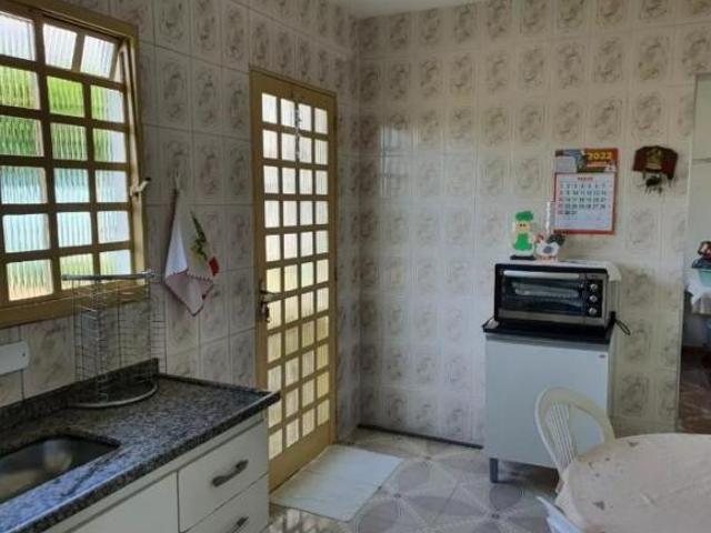 CASA FREGUESIA Ó ENTR 32.200,00 PARCELAS 1.270,00