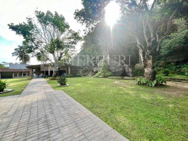 Casa Guaiuba, 3 quartos à venda por R$ 2.500.000 Imobiliária Guarujá