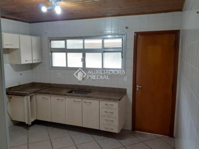 Casa + Galpão a venda no Riacho Grande, 631m², 02 quartos, 02 vagas, Sbc