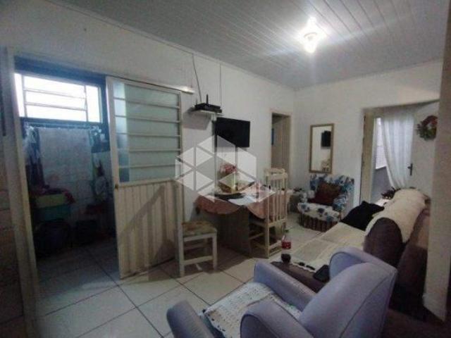 Casa geminada no Bairro Arroio Grande!