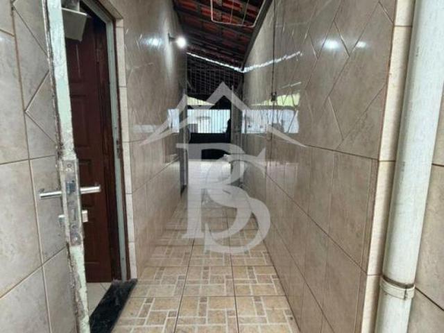 Casa geminada no Bairro Ocian, Praia Grande SP, para venda