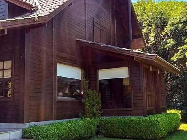 Casa Geminada no Condomínio Quinta da Serra!