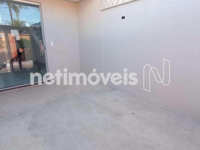 Casa Geminada no Planalto com Entrada Individual 2 Quartos e 2 Suítes!