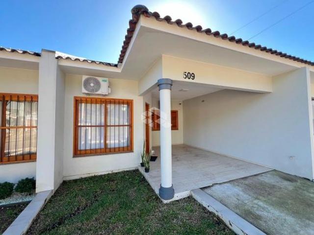 CASA GEMINADA NO RENASCENÇA COM PÁTIO NA FRENTE E NOS FUNDOS!