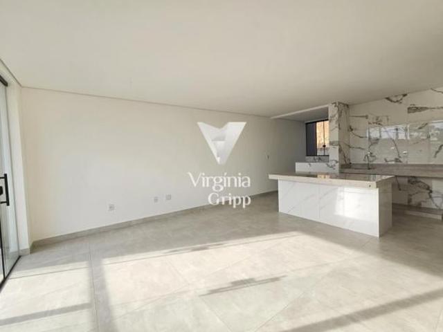 Casa geminada nova com terraço Guarujá Mansões Betim MG