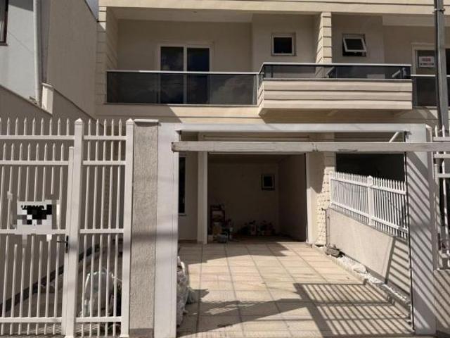 Casa geminada à no bairro Cruzeiro
