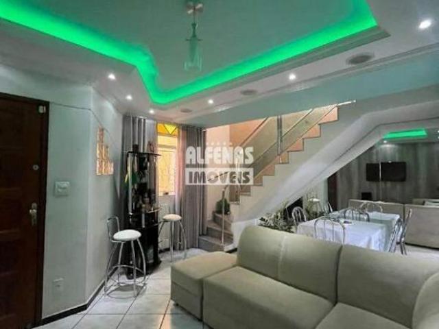 Casa Geminada à venda 3 quartos no Bairro FONTE GRANDE