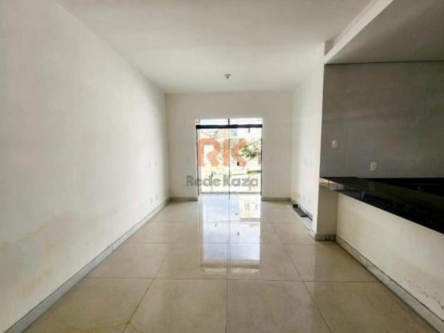 Casa geminada à venda, 3 quartos, 1 suíte, 2 vagas, Vale Das Orquideas Contagem/MG