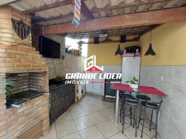 Casa Geminada à venda, 3 quartos, 1 suíte, 2 vagas, Canadá Contagem/MG