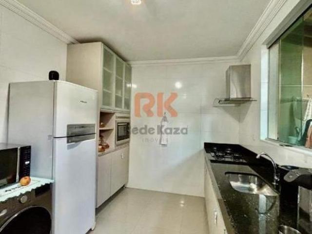 Casa geminada à venda, 3 quartos, 1 suíte, 2 vagas, Cabral Contagem/MG