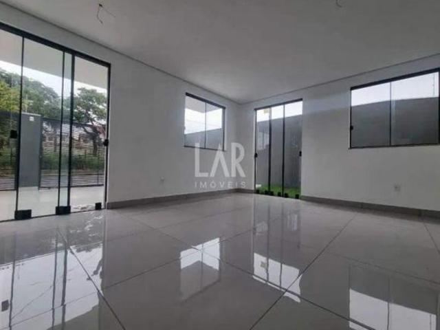 Casa Geminada à venda, 3 quartos, 1 suíte, 2 vagas, Santa Amélia Belo Horizonte/MG