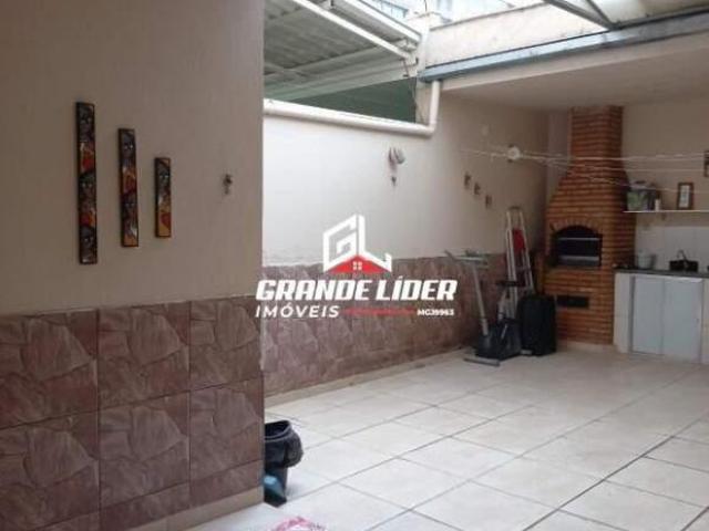 Casa Geminada à venda, 3 quartos, 1 suíte, 2 vagas, Santa Cruz Industrial Contagem/MG