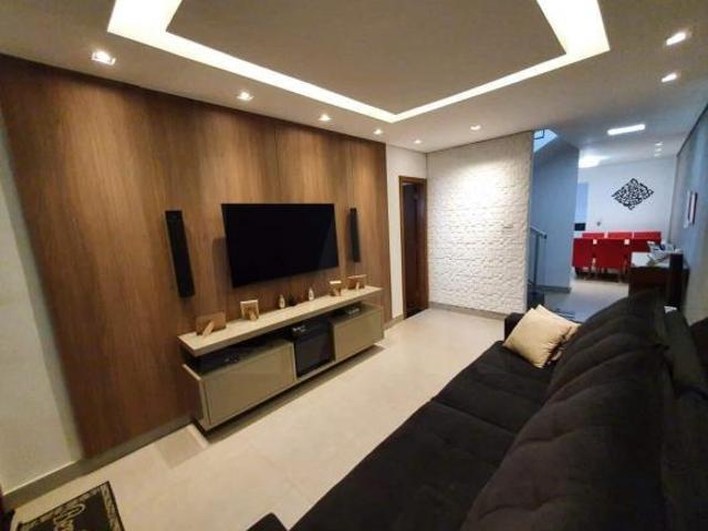 Casa Geminada à venda, 3 quartos, 1 suíte, 4 vagas, Trevo Belo Horizonte/MG