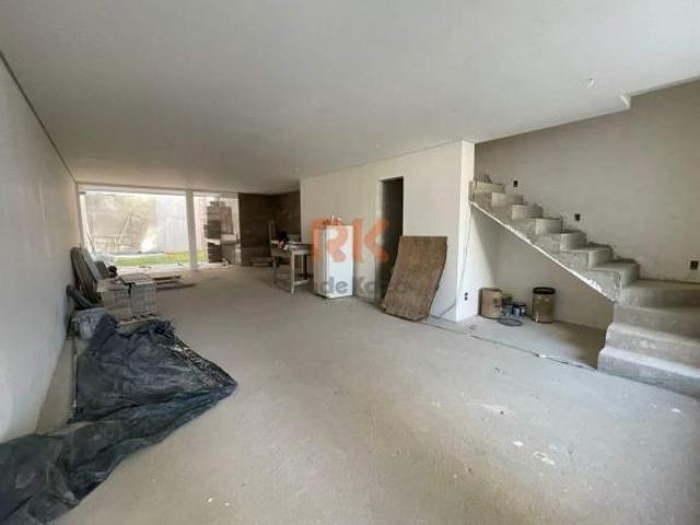 Casa geminada à venda, 3 quartos, 3 suítes, 2 vagas, Cabral Contagem/MG