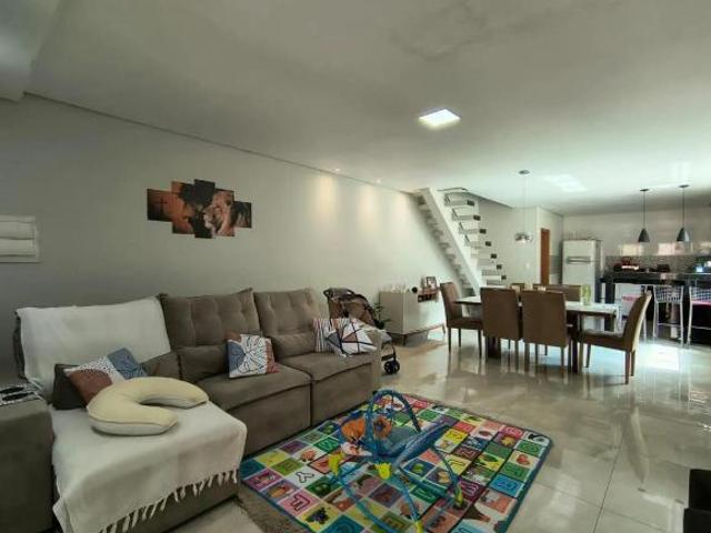 Casa Geminada a venda