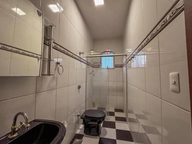 CASA GEMINADA A VENDA | 2 QUARTOS | 1 BANHEIRO | 1 SUÍTE | 2 VAGAS PARALELAS