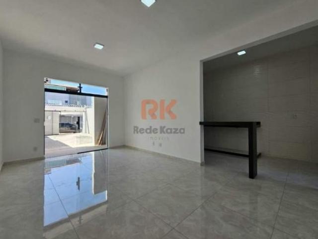 Casa geminada à venda, 2 quartos, 1 suíte, 2 vagas, Parque XangriLá Contagem/MG