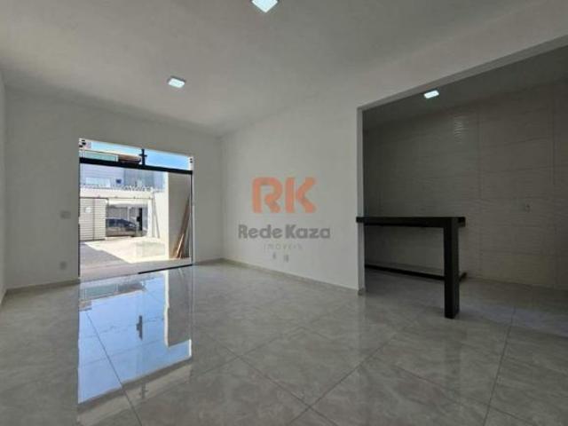 Casa geminada à venda, 2 quartos, 1 suíte, 2 vagas, Parque XangriLá Contagem/MG
