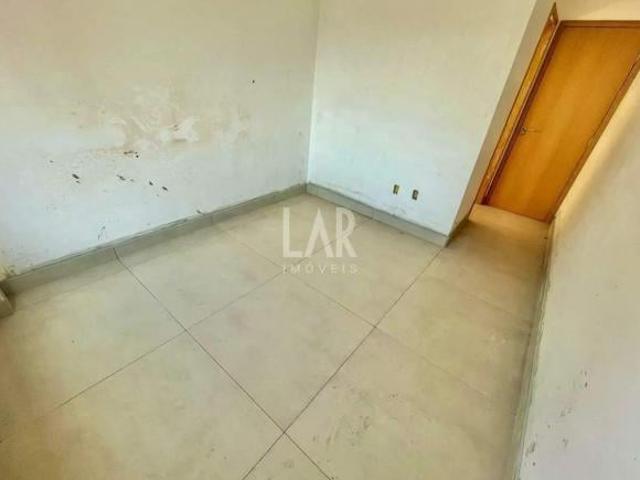 Casa Geminada à venda, 2 quartos, 1 suíte, 2 vagas, Piratininga Belo Horizonte/MG