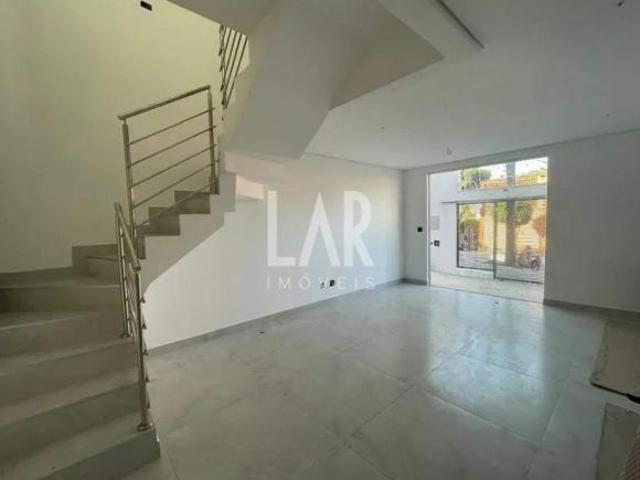Casa Geminada à venda, 2 quartos, 1 suíte, Planalto Belo Horizonte/MG