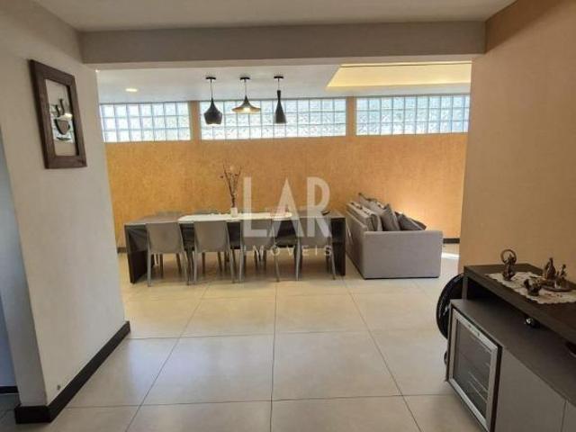 Casa Geminada à venda, 5 quartos, 1 suíte, 2 vagas, Ouro Preto Belo Horizonte/MG