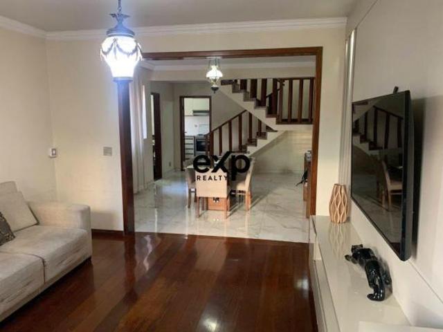 Casa Geminada à venda com 211,00 m² no Bairro Castelo/BH