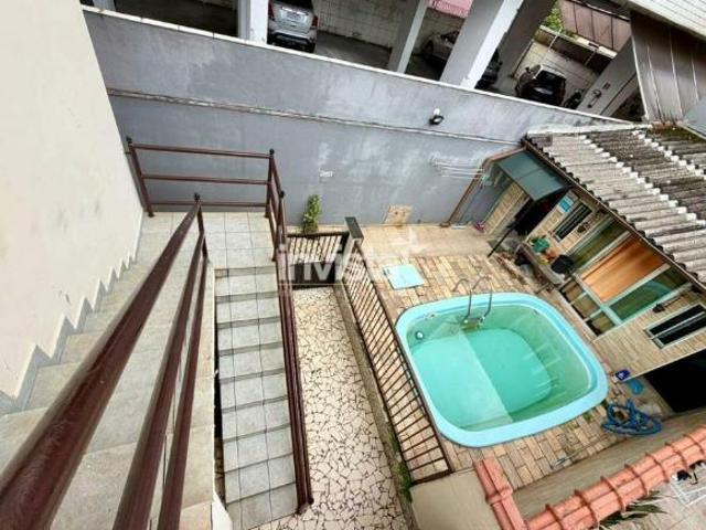 Casa Geminada à Venda em Santos Campo Grande – 146 m², Financiamento