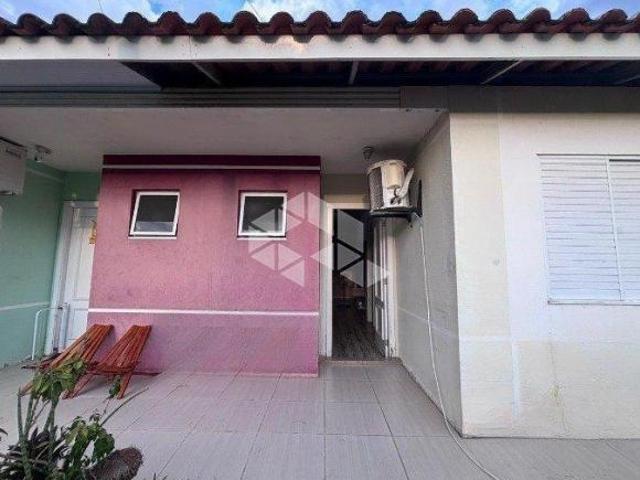 Casa geminada à venda no Condomínio Moradas, com 03 dormitórios