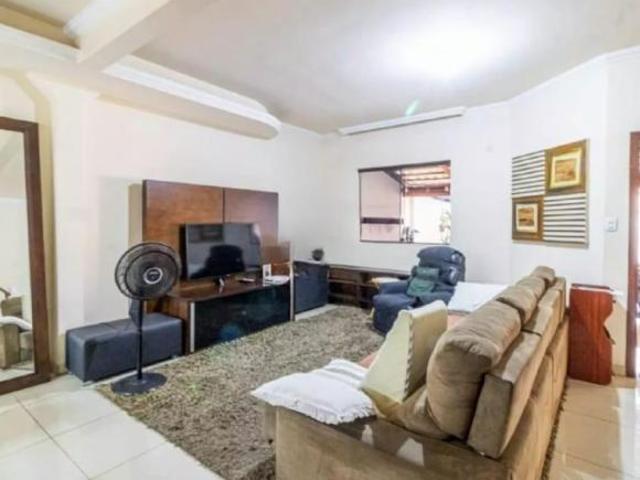 Casa Geminada à Venda no Alvorada, 3 Quartos, Suíte 2 Vagas