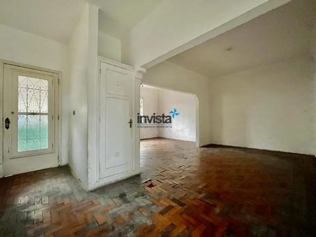 Casa Geminada à venda no bairro Vila Mathias