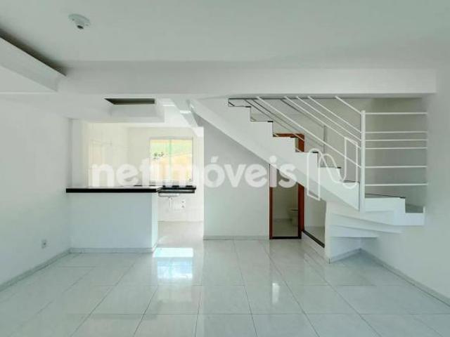 Casa Geminada à venda no Mantiqueira!