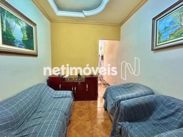 Casa Geminada à Venda no Santa Mônica – 4 Quartos | 2 Vagas | Ótima Localização