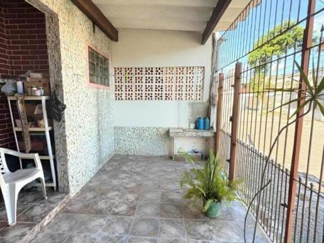 Casa Geminada à Venda no Real Praia Grande, 1 Quarto e Garagem