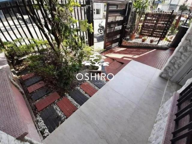Casa geminada à venda na Vila Mathias, Santos
