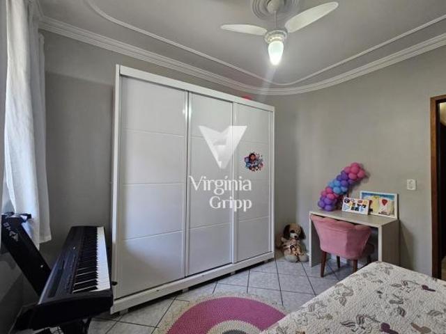 Casa geminada ampla e confortável Residencial Lagoa Betim MG