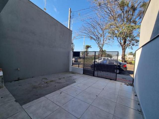 Casa geminada bem localizado no Jardim Montecatini zona leste de Londrina