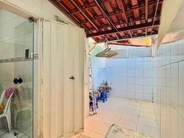 CASA GEMINADA COLETIVA À VENDA NO CABRAL | 02 QUARTOS | 01 BANHO | 01 VAGA | 58m²