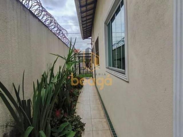 Casa Geminada Coletiva com 2 quartos à venda em Contagem, no bairro Parque Xangri Lá