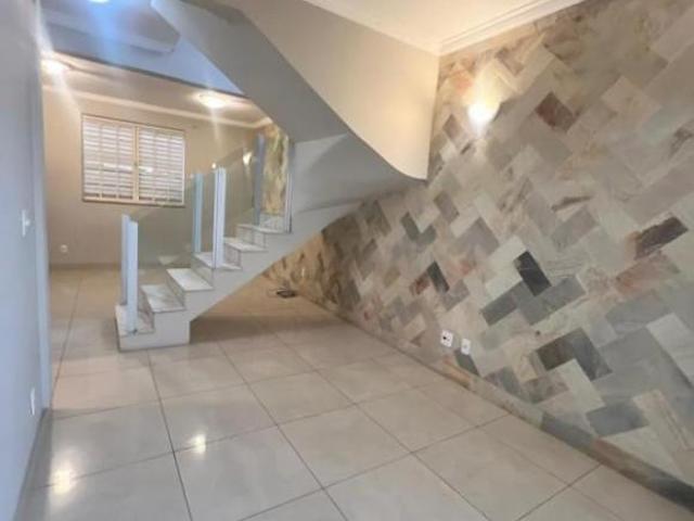 Casa Geminada Coletiva com 3 quartos à venda em Belo Horizonte, no bairro Castelo