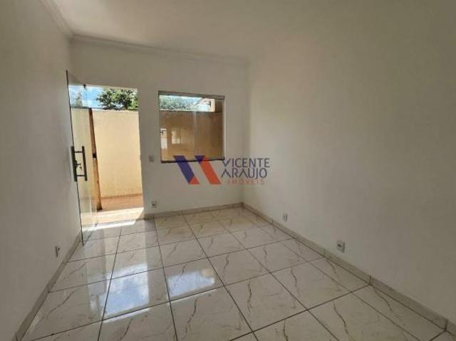 Casa geminada coletiva, 2 quartos, 1 vaga Residencial Lagoa