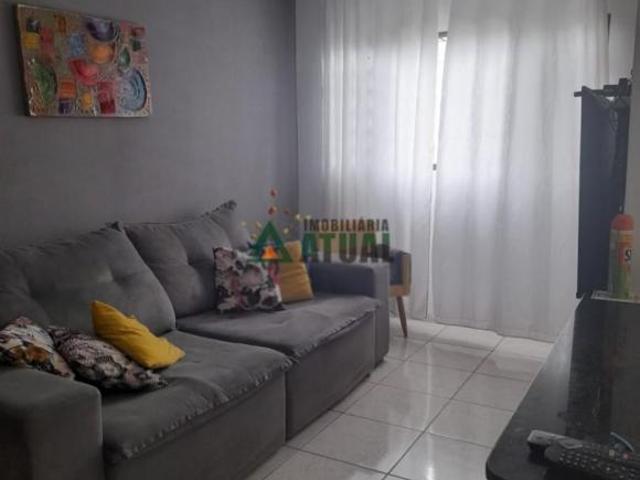 Casa geminada com 03 quartos na região leste de Londrina