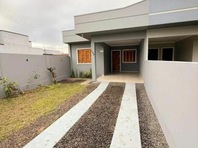 Casa geminada com 02 dormitórios