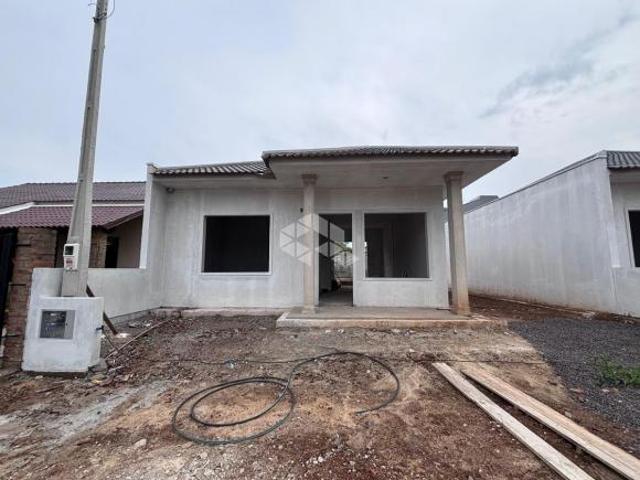 CASA GEMINADA COM 02 DORMITORIOS NA JOÃO ALVES