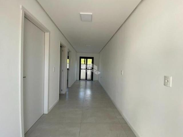Casa Geminada com 02 dormitórios no Bairro São Francisco em Farroupilha