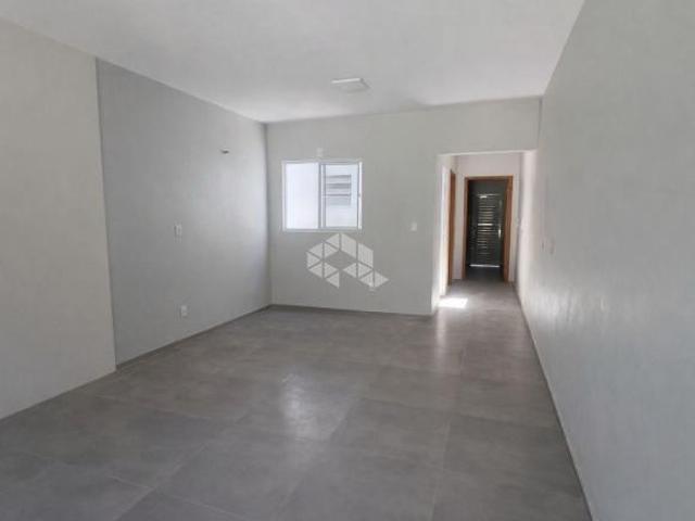 Casa geminada com 1 dormitório no bairro Country